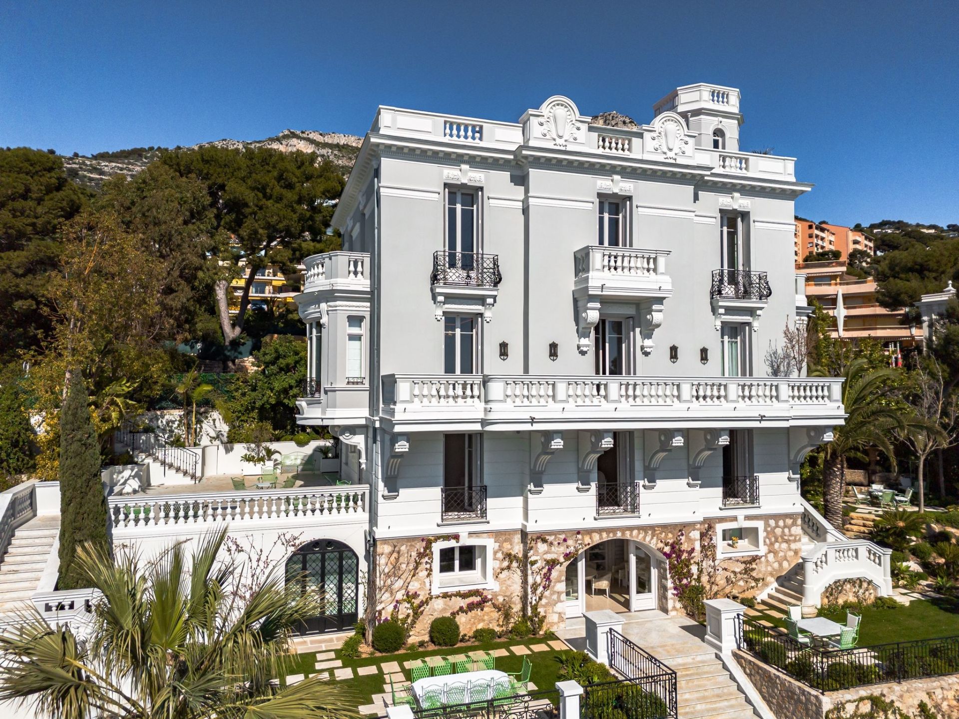 Sale Mansion Cap-d'Ail 18 Rooms 537 m²